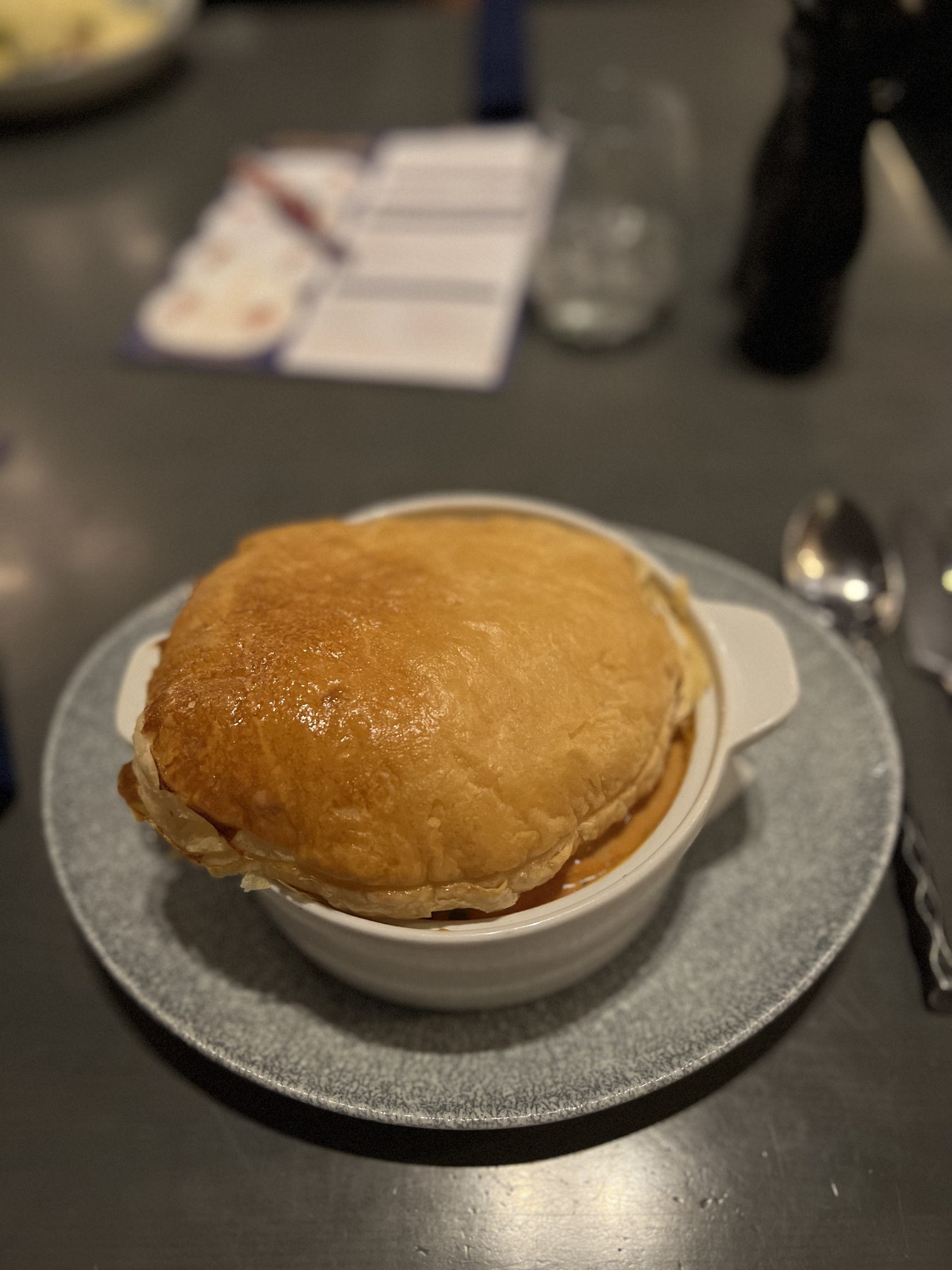 Ale & Compass Restaurant and Lounge at Disney’s Yacht Club Resort ...